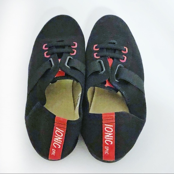 ionic | Shoes | Ionic Epic Black Canvas Peaton Athlete Shoes 9m | Poshmark